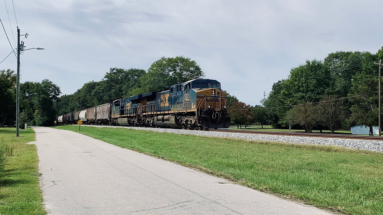 CW44AC 5121 leads G320-02 NB thru Wade, NC - YouTube