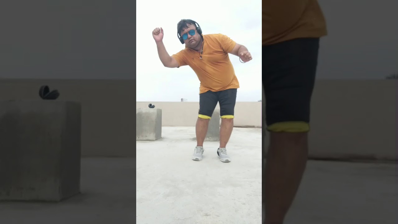 Dancing buddha - YouTube