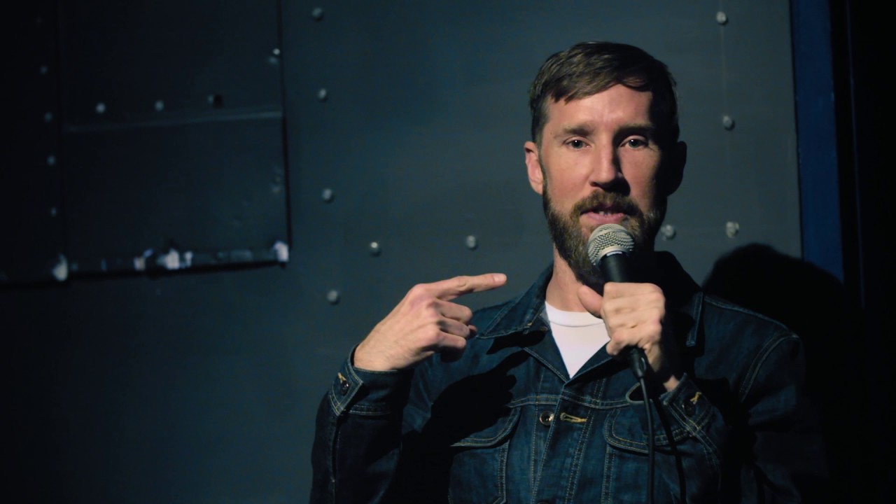 Comedian Dan Weeks at 8-bit Comedy (Joystick Gamebar) - YouTube