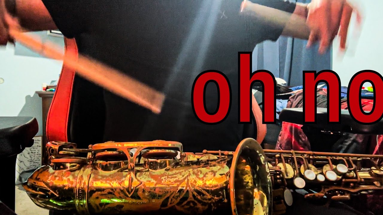 Percussionist Learns Saxophone(Is Bad)(Also Volume Warning) - YouTube
