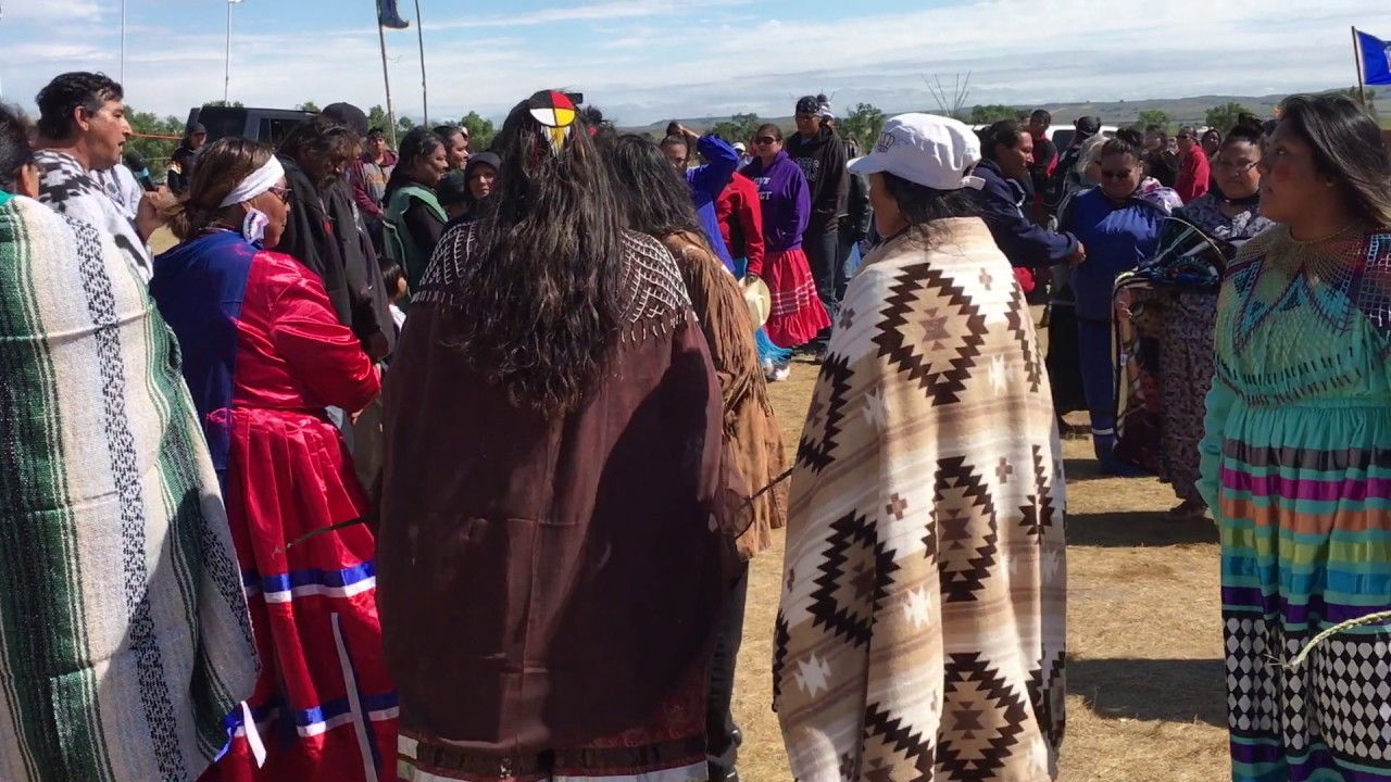 Receiving support from First Nation Families at Standing Rock - YouTube