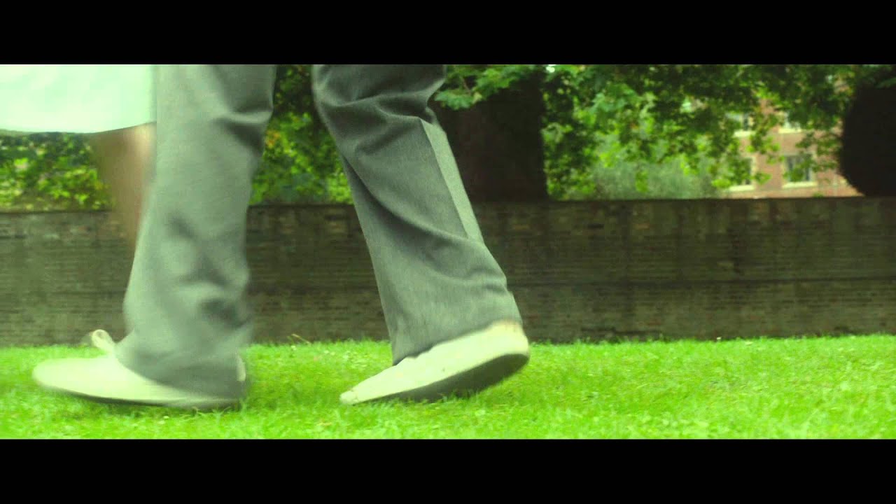 LA TEORÍA DEL TODO - Clip 1 - YouTube