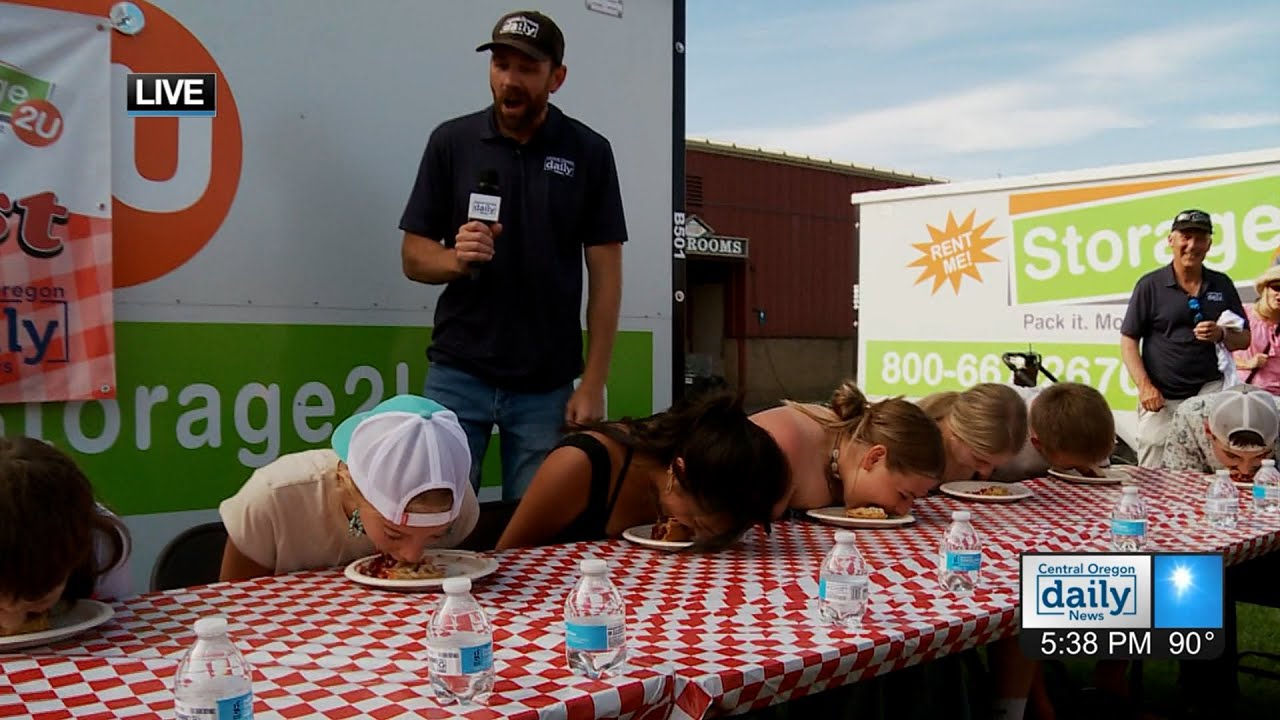 Deschutes County Fair Kids Pie-Eating Contest - Day 1 - YouTube