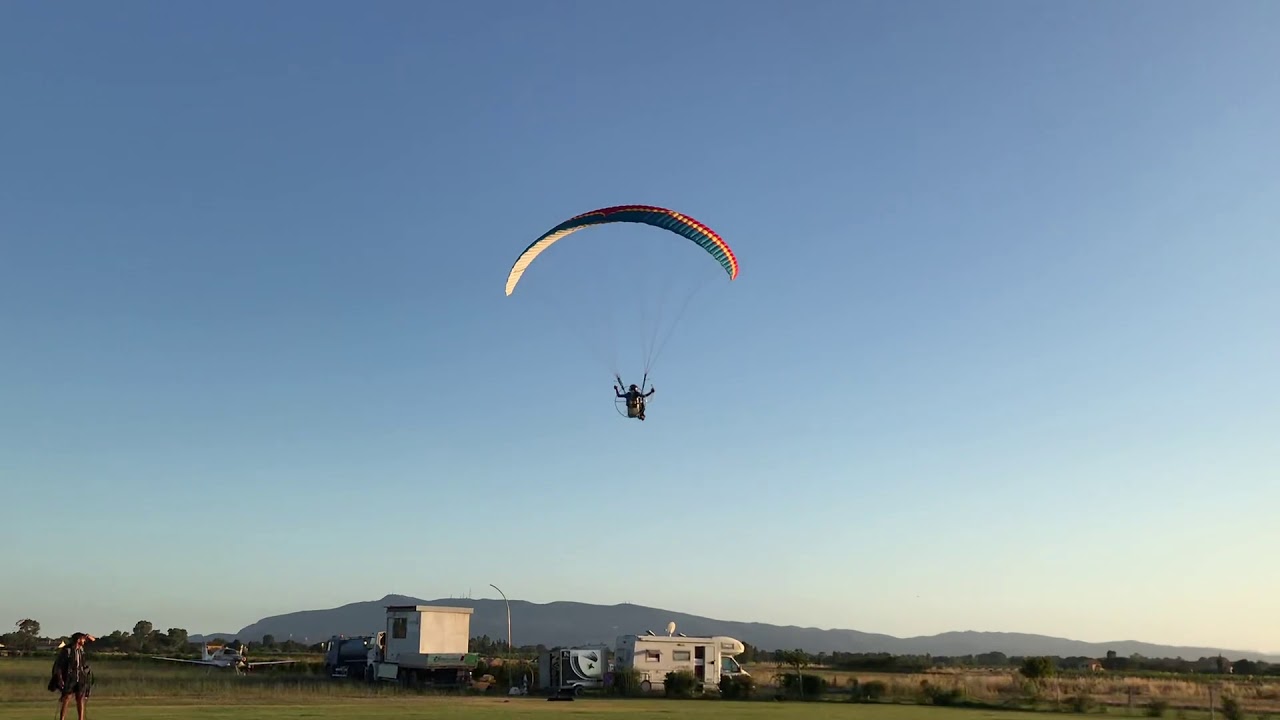 Take off a radical small reflex wing with 34 inch propeller - YouTube