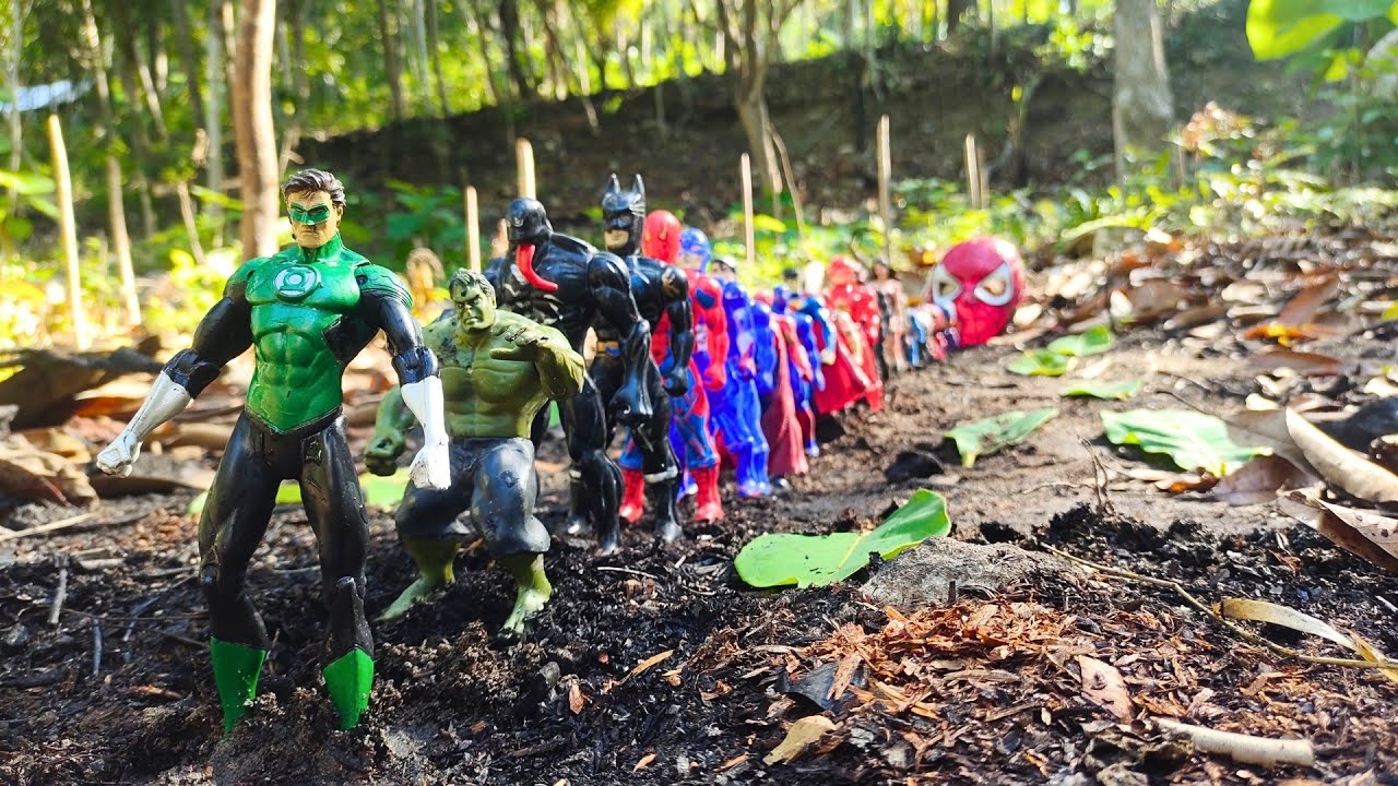 Avengers Assemble,Spider-man,Groot,Flash,Superman,Captain Amerika,Thor ...