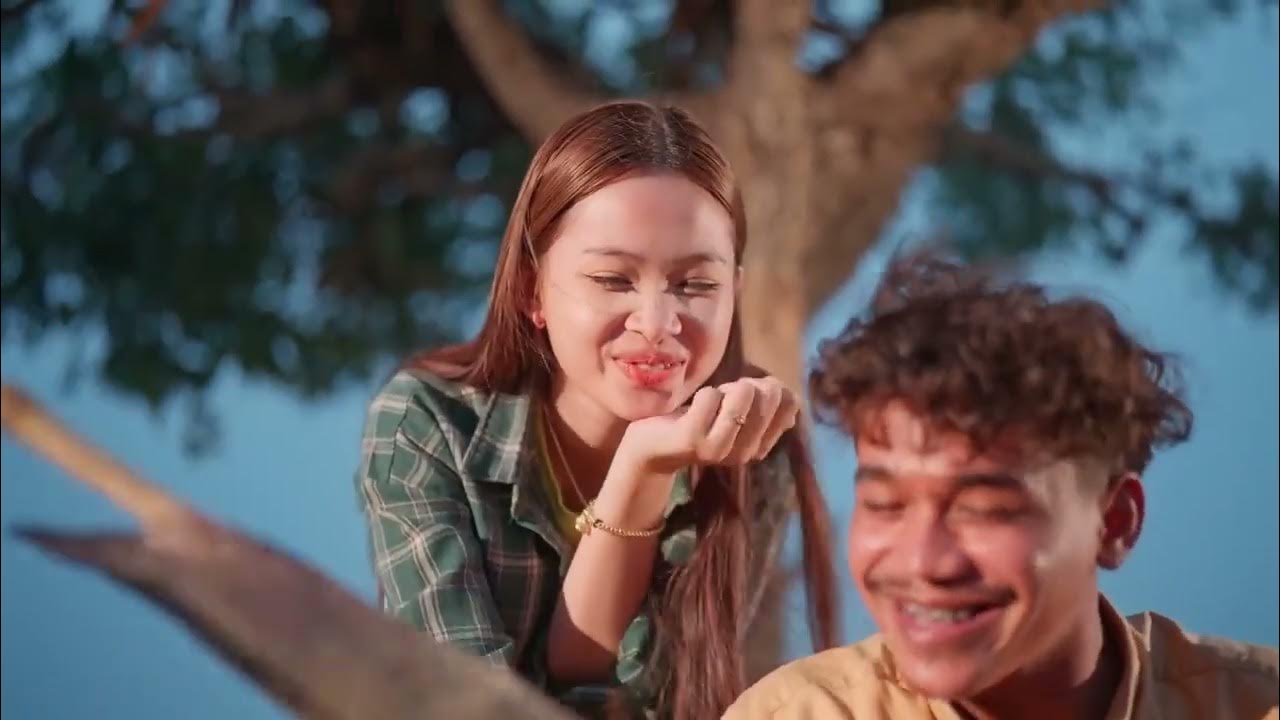 គេជាអ្នកណា នាង ដាវីន MV RHM - YouTube