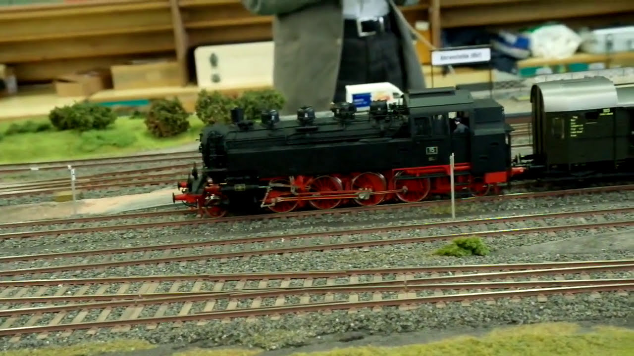 Tour of the 0 gauge modular layout of the Gauge 0 Modular Group Hamburg ...