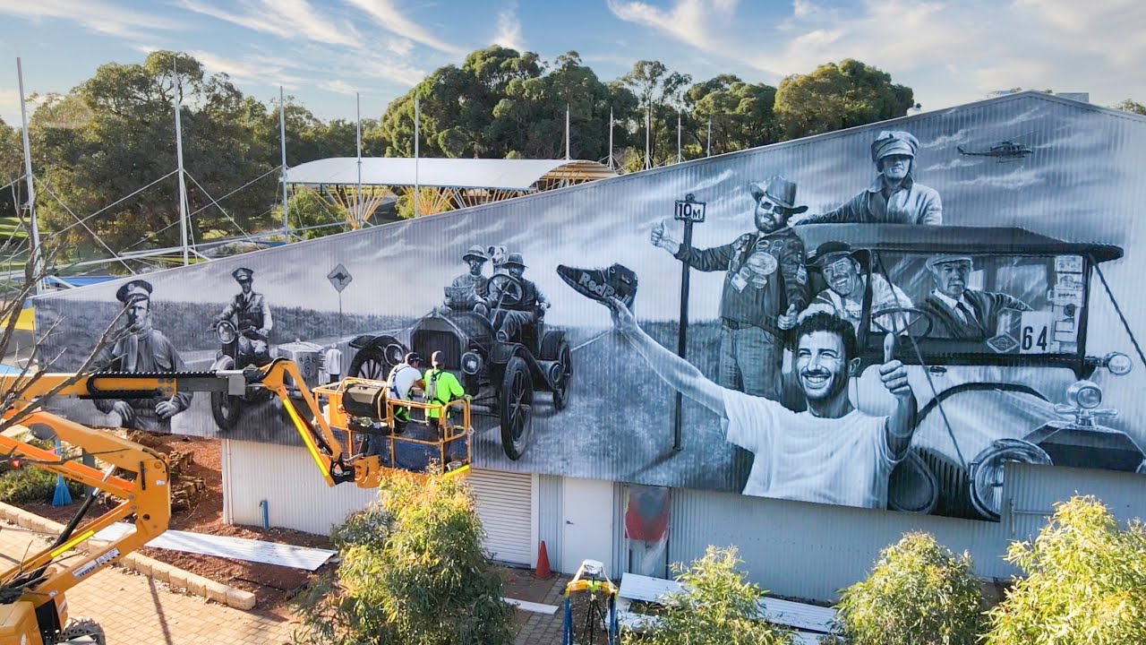 WA Motor Museum Mural X Shakey - YouTube