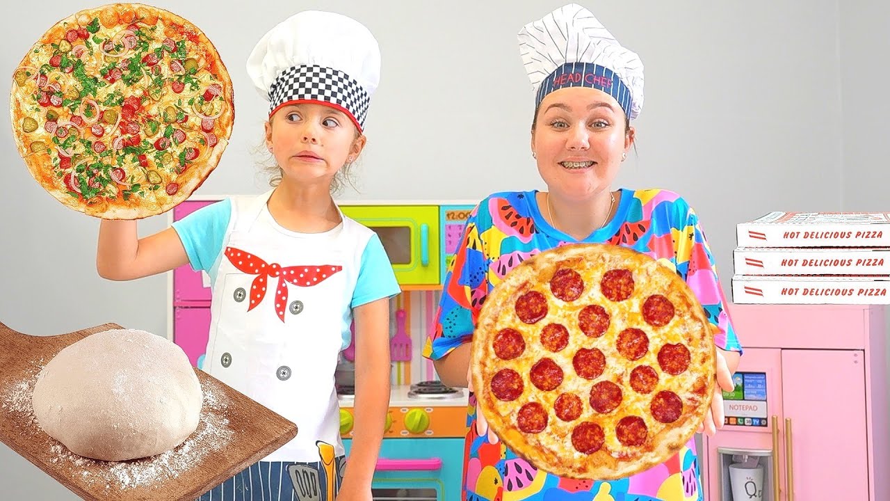 Ruby and Bonnie experience as a real Pizza Chef - YouTube