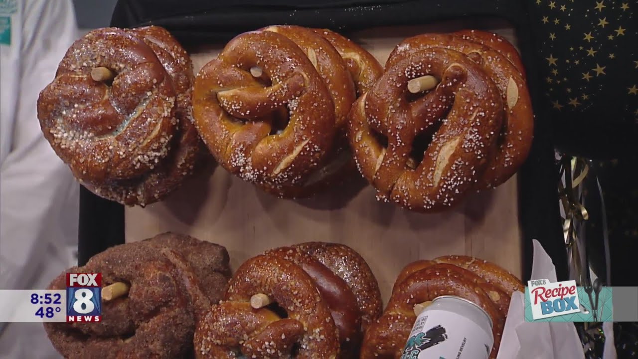 FOX Recipe Box: Soft Pretzel Bar - YouTube