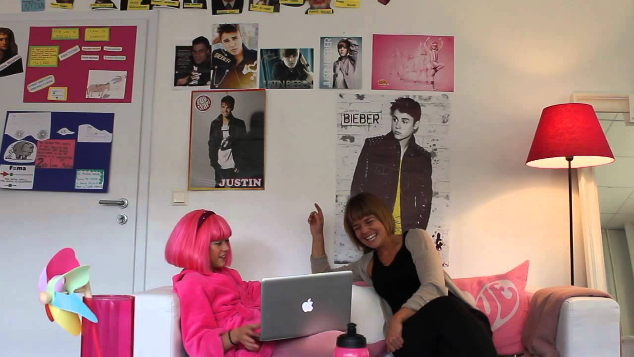 Beyonce "Halo" cover by Chloe Lang as Stephanie from LazyTown - YouTube