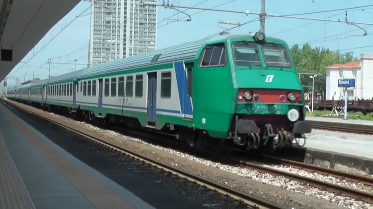 ITALY TRAINS: train spotting at Rimini - YouTube