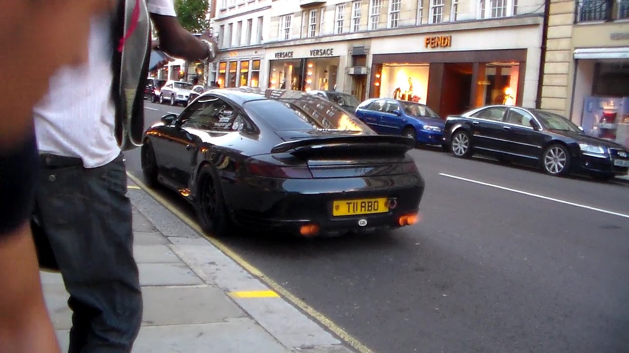 Armytrix Audi R8 revs & lovely sound + Porsche 911 Shooting Flames HD ...