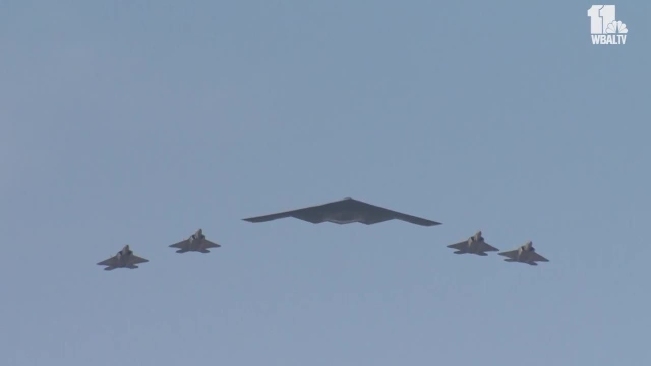 Military flyover pays tribute on Fourth of July - YouTube