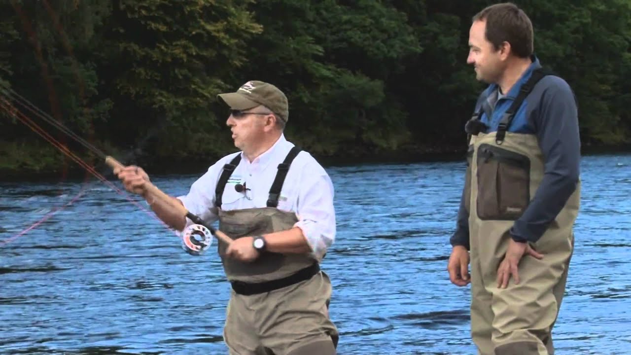 New Shakespeare Oracle XT Salmon Rod - YouTube