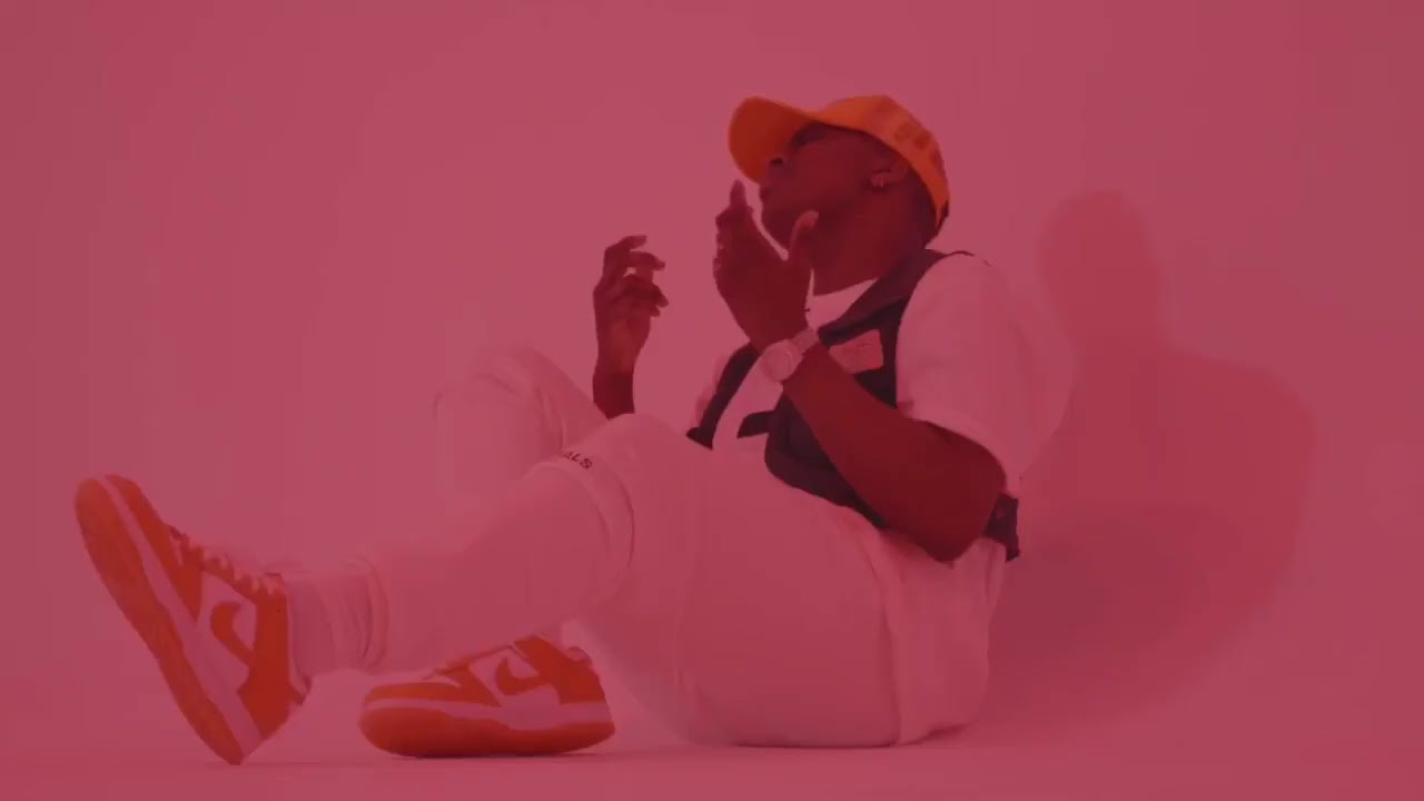 Saige Michael - Kiss It (Music Video) - YouTube