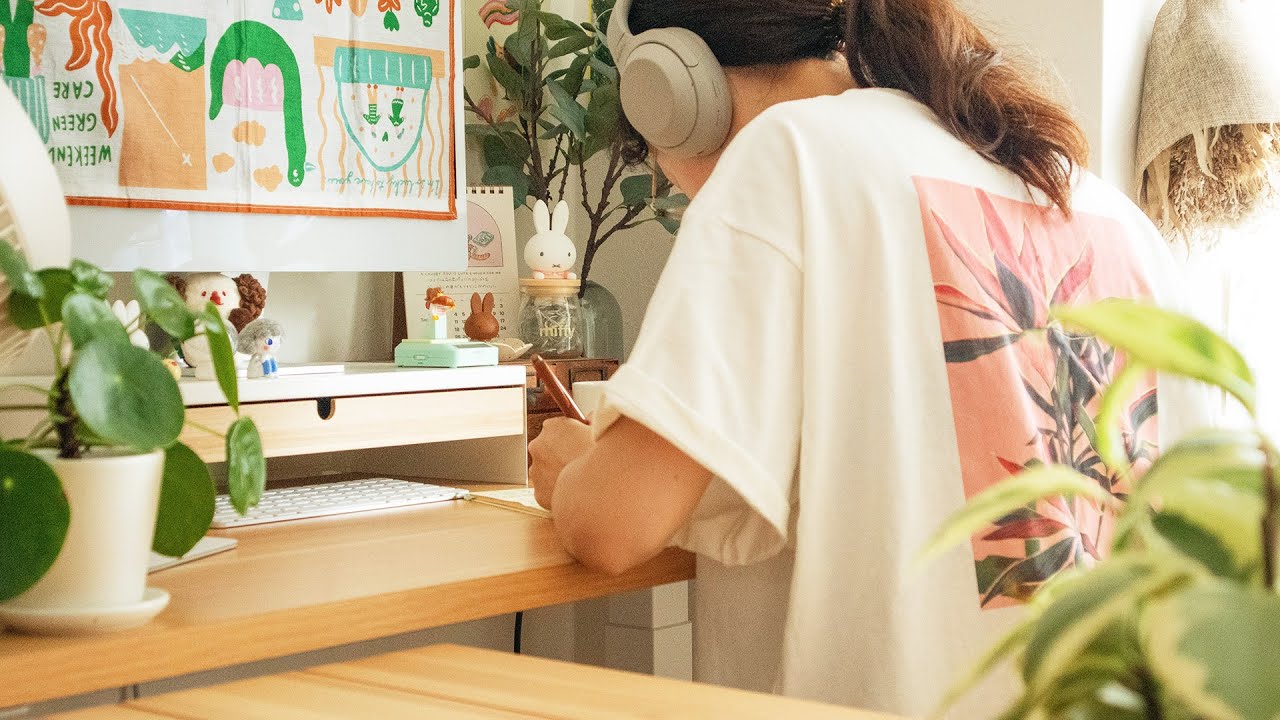 A WEEK AS AN ILLUSTRATOR IN JAPAN ☀️ painting with gouache, sketching ...