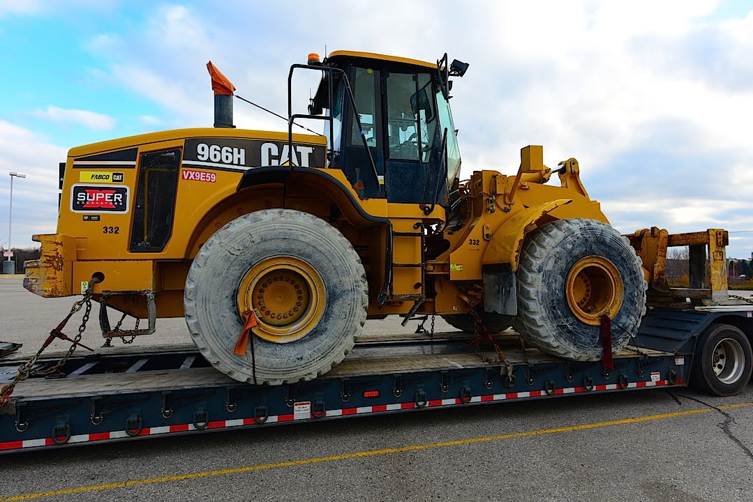 Heavy Haul TV: Episode 282, CAT 966H Loader; 52,000 LB - YouTube