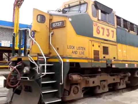 AC4400CW UP #6737 en Mexico (Ex CNW # 8835 "Operation Lifesaver") - YouTube