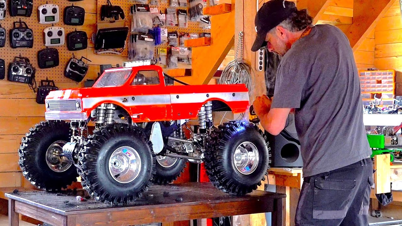 Modifying 15" Mega Truck Deep Tread Tires | RC ADVENTURES - YouTube