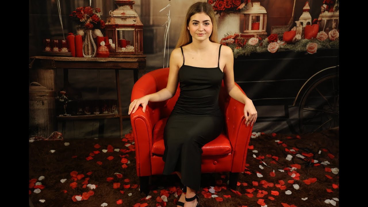 Eva DA ROCHA (First Mannequinat Le Premier Pas) - YouTube