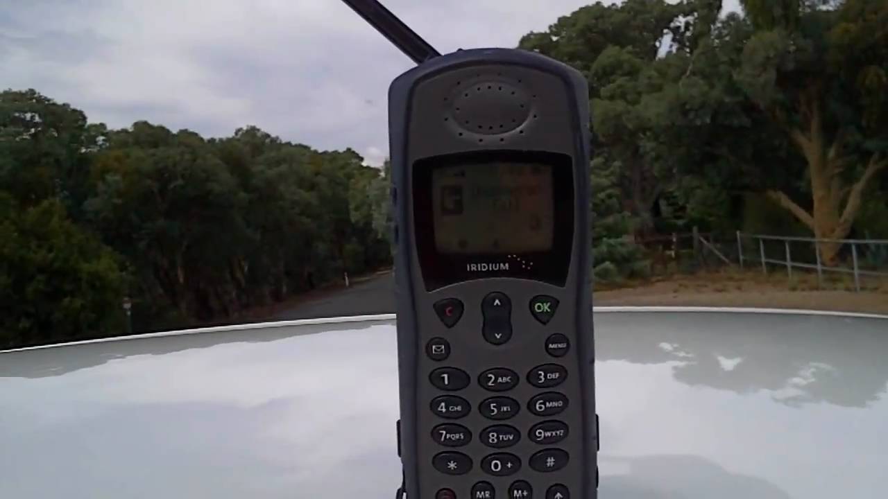 Testing Iridium 9505A - YouTube