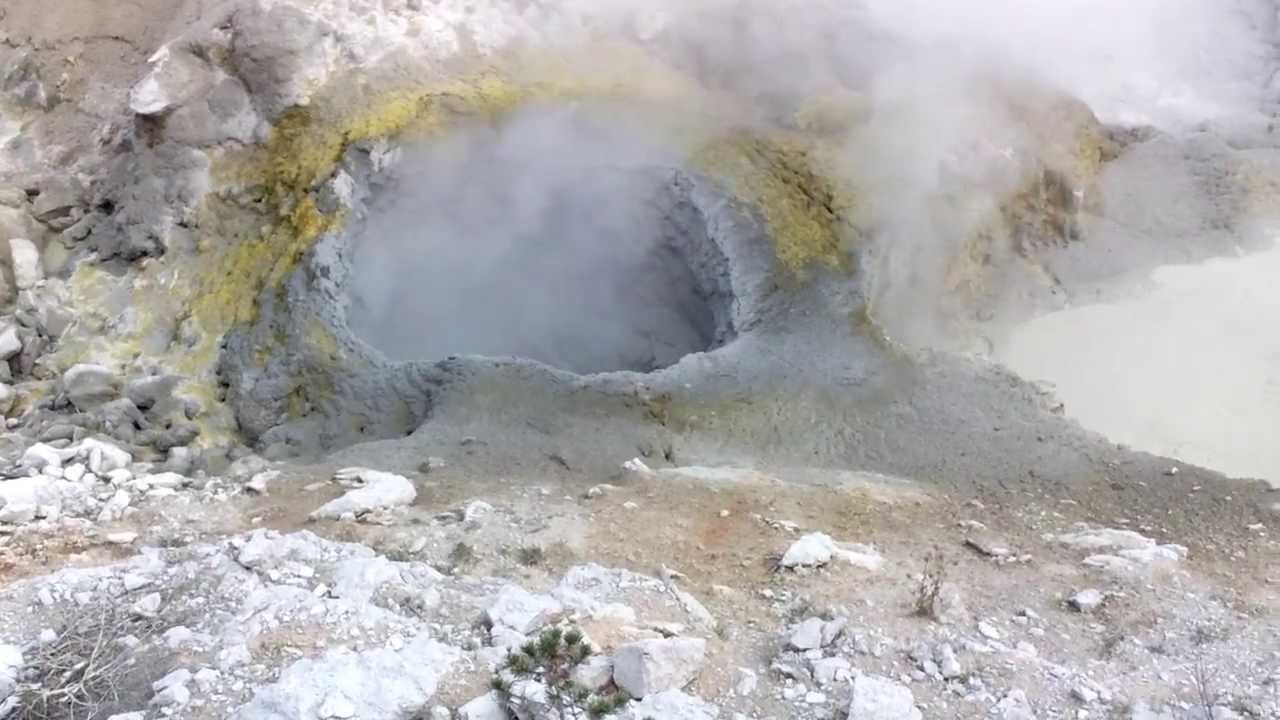 Sulfur cauldron at Yellowstone - YouTube