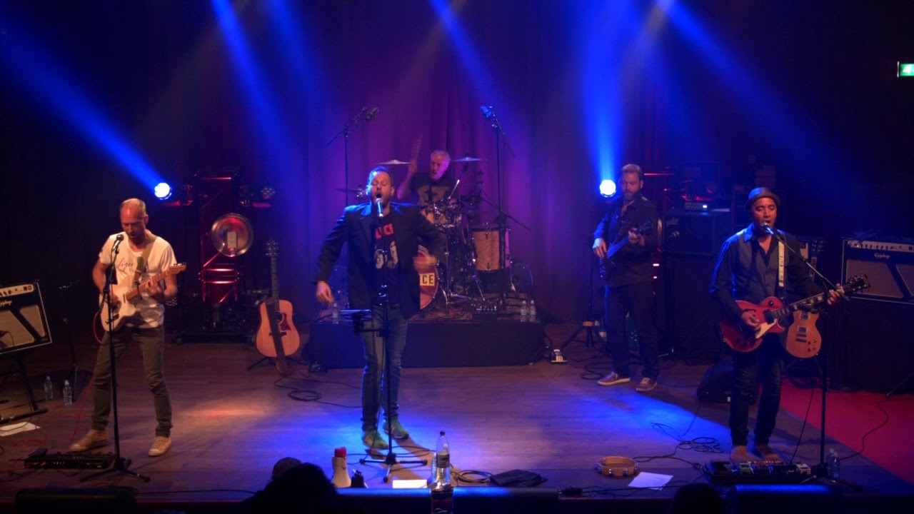 Slack Alice Cover 08 Oh My God - Kaiser Chiefs - YouTube