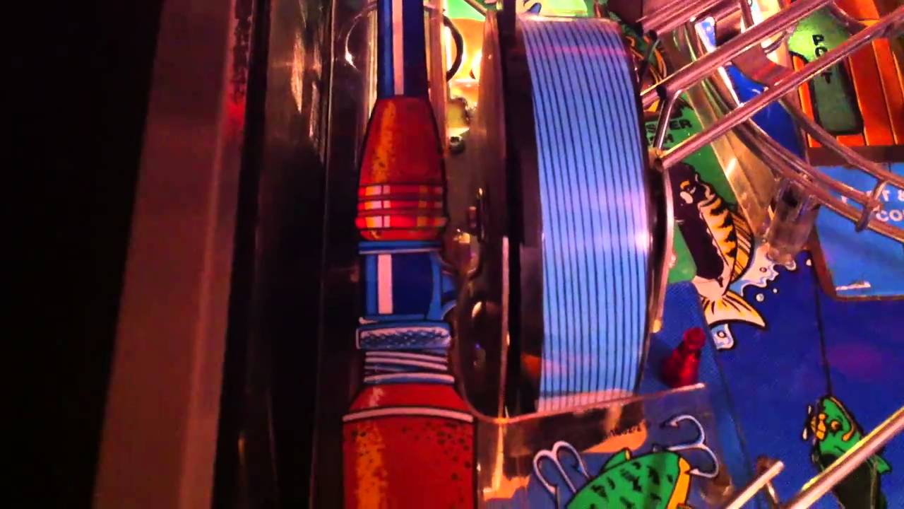 Fish Tales Pinball Reel Issue - YouTube