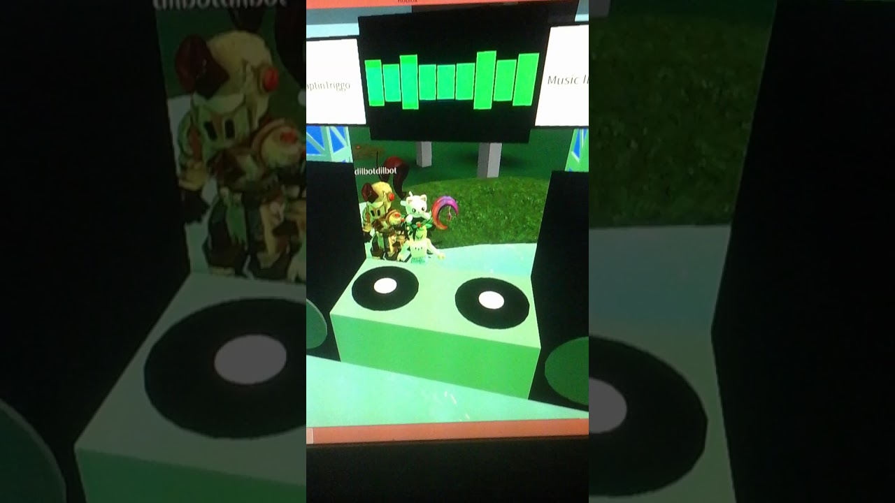 Listening to legend of zelda remix in roblox ragdoll - YouTube