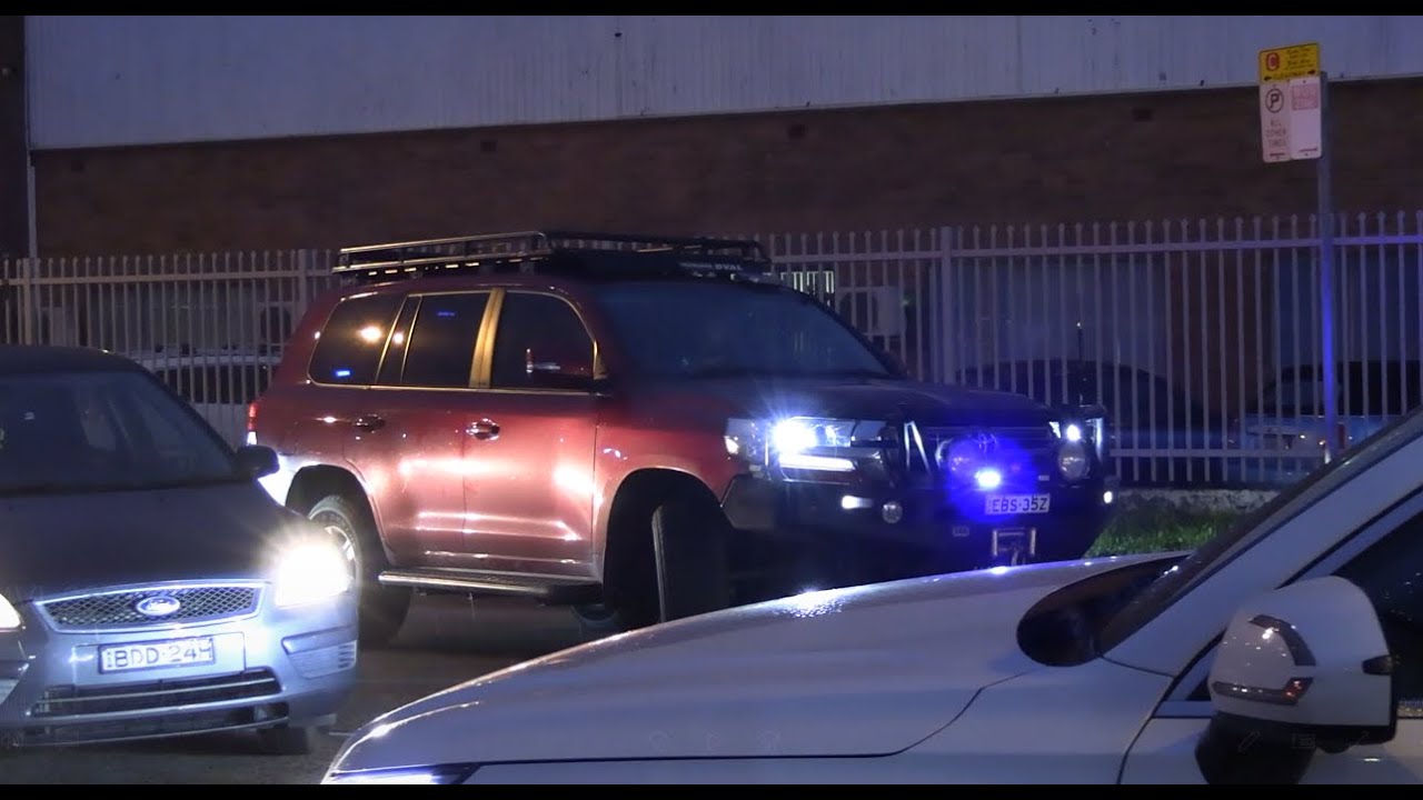 [RARE][NSW Police] Tactical Operations Units (TOU) Responding | Siege ...