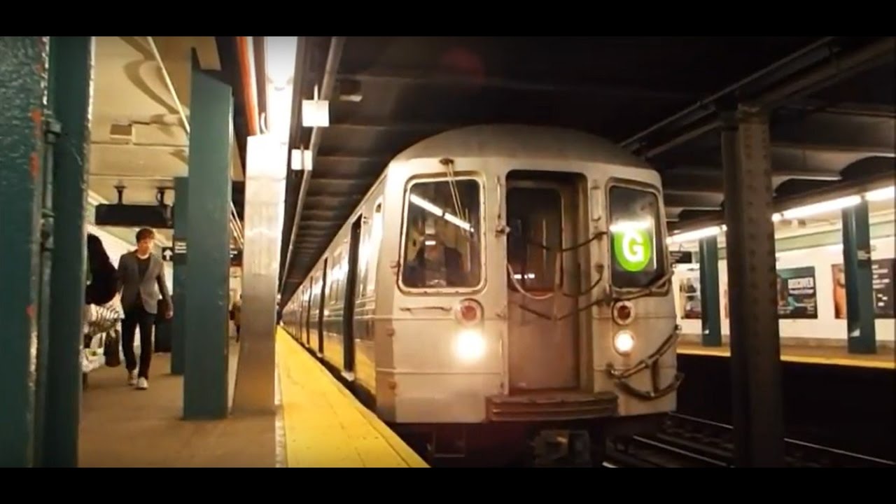 MTA NYC Subway: R68/A (G) trains at Clinton-Washington/Classon Aves ...