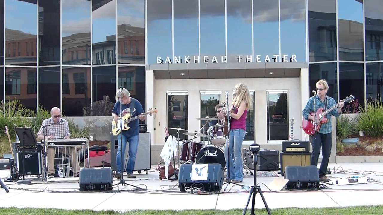 01 00018 0001 Suzanne Spring and Jackasses - YouTube