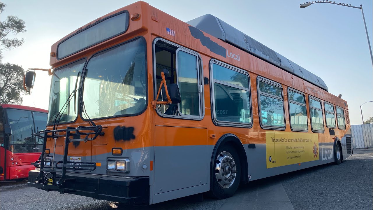 (SPECIAL) Ex-LACMTA 2001 New Flyer C40LF #5461 - YouTube