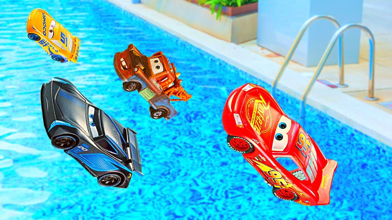 Toy car in to the deep pool - Disney Cars Lightning McQueen - Kids toy ...