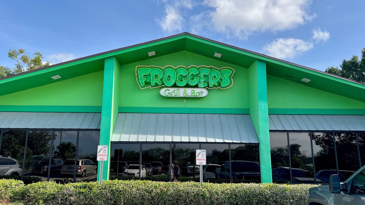 Eating at Froggers Grill & Bar | Wing Deal Mondays | Refresh Restaurant ...