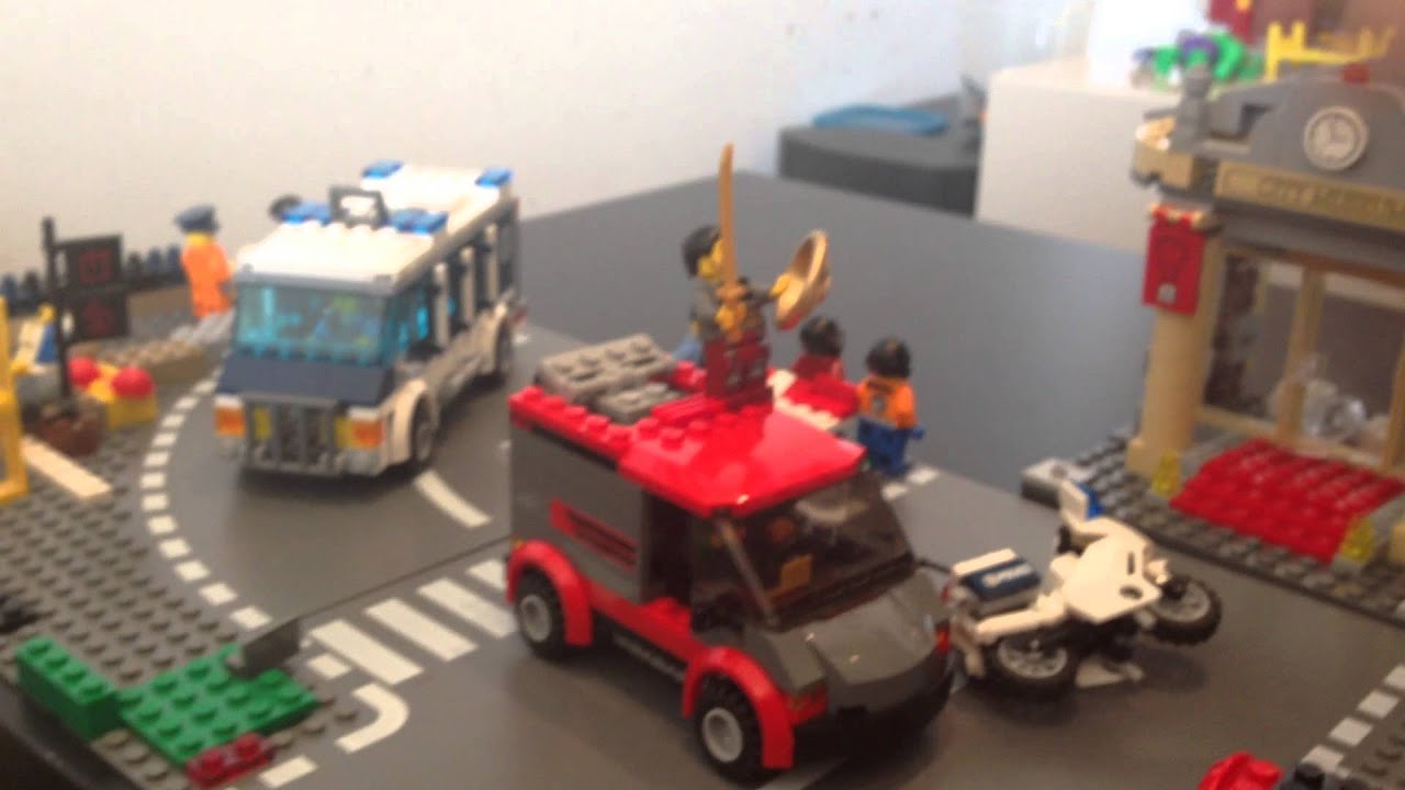 LEGO CITY Museum Break-In - Rapina al Museo (ITA) - YouTube