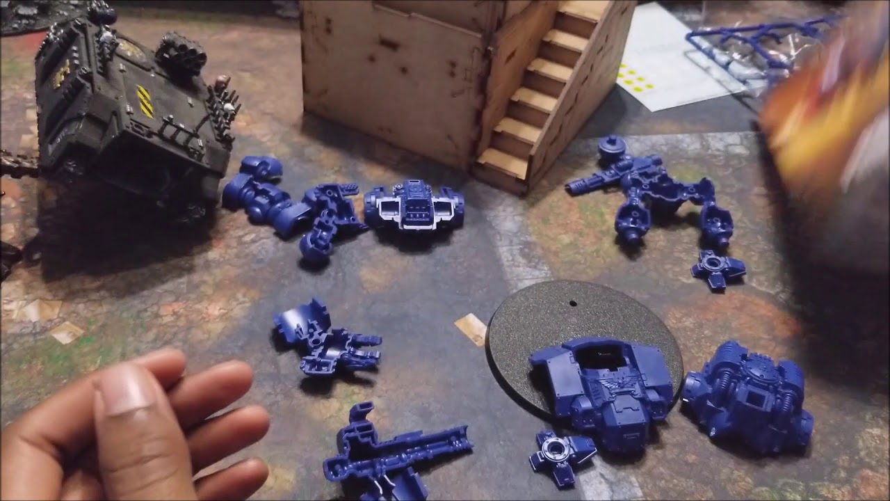 Easy To Build Redemptor Unboxing - YouTube