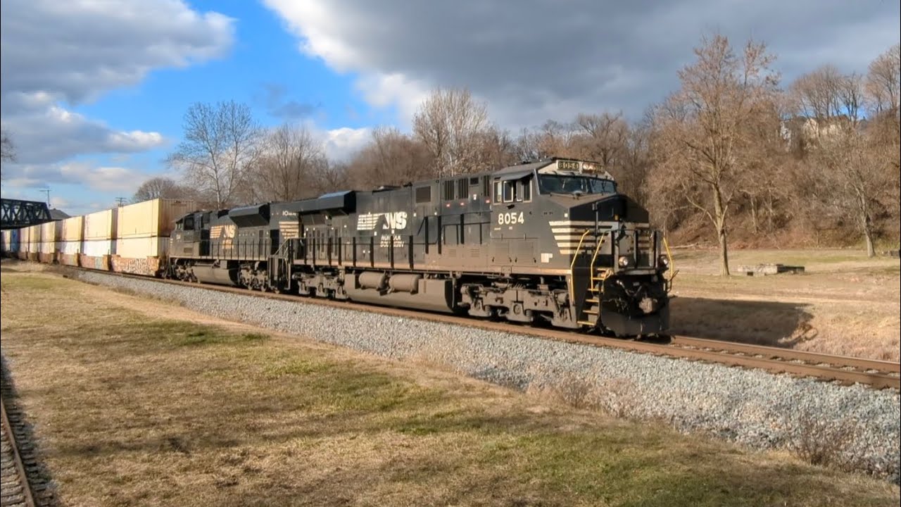 Norfolk Southern Lehigh Line Action in Phillipsburg, NJ- 12/17/22 - YouTube