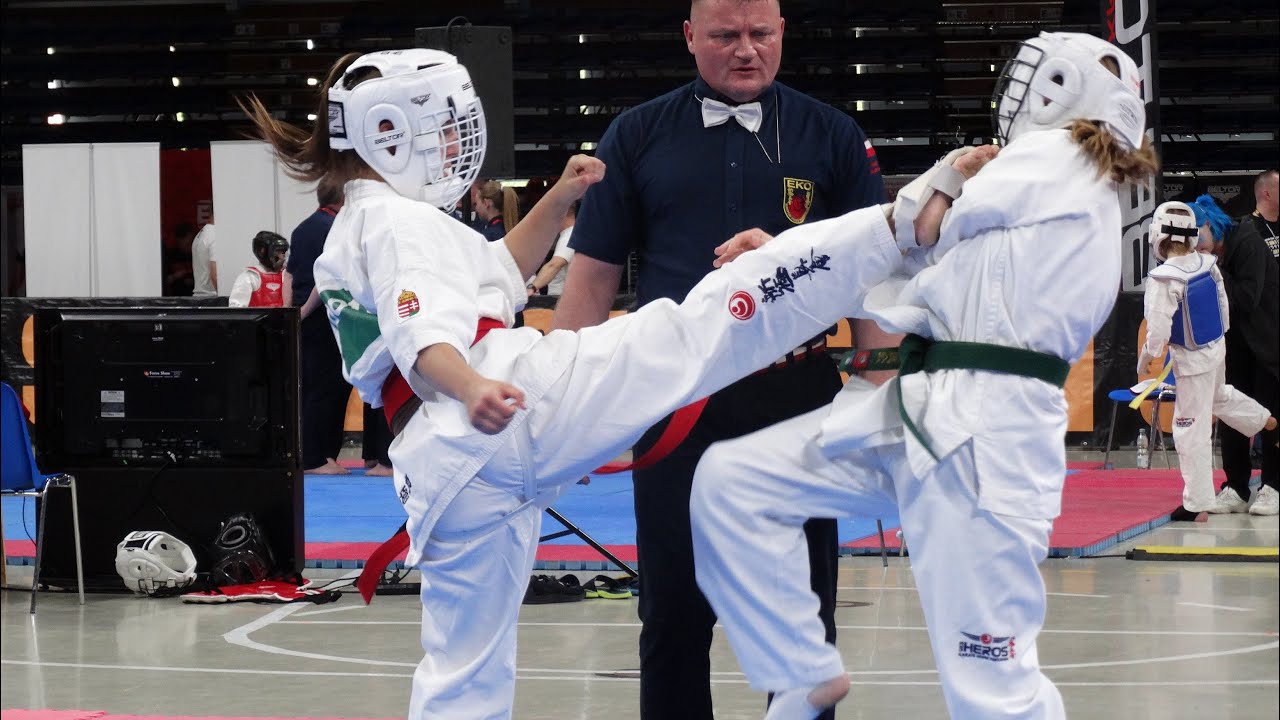 Carpathia Karate Cup 2023 - Kumite Junior Girls - YouTube