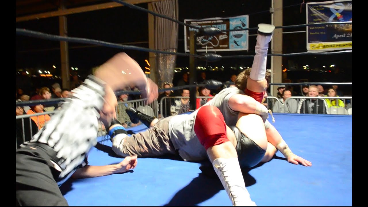 Champ Mathews vs. Ray Beez HIGHLIGHTS (Wardrobe Malfunction & Gear ...