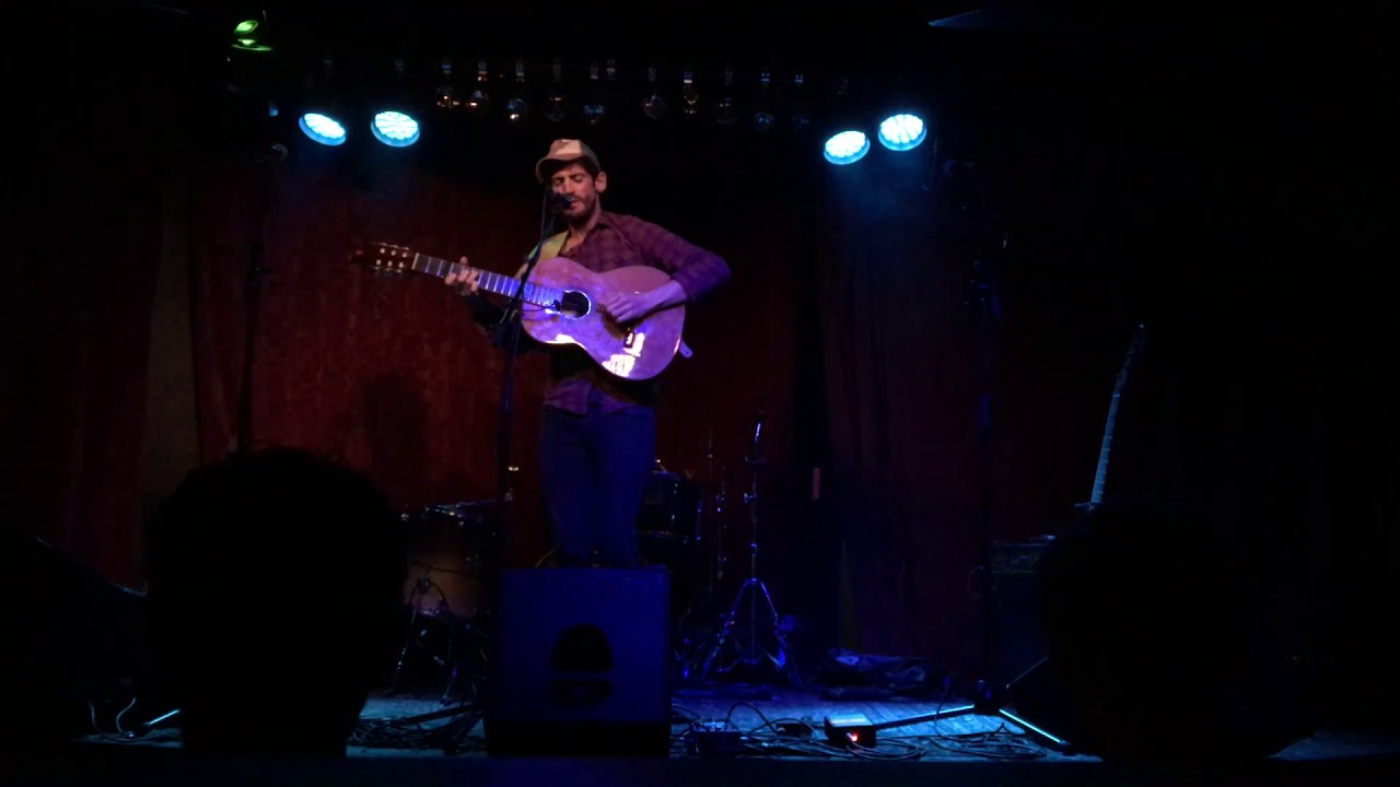 Matthew Falloon - Lay In Your Arms (live) - YouTube