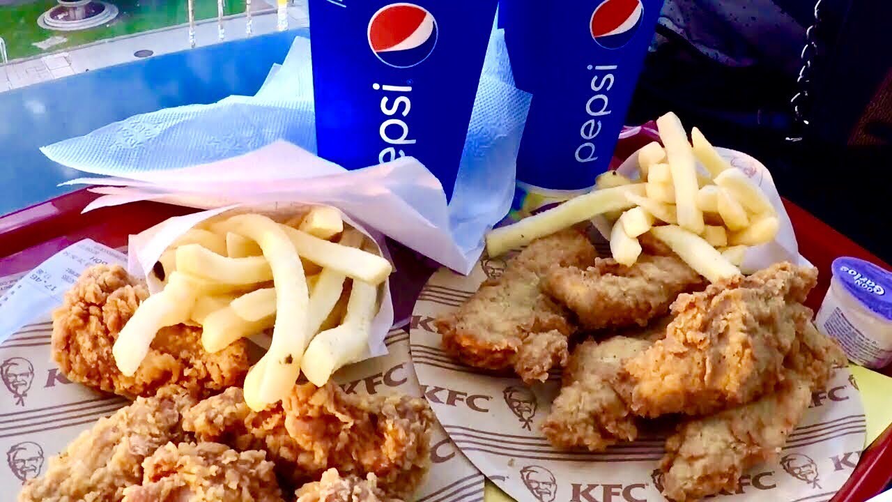 AM INCERCAT KFC IN BULGARIA - YouTube