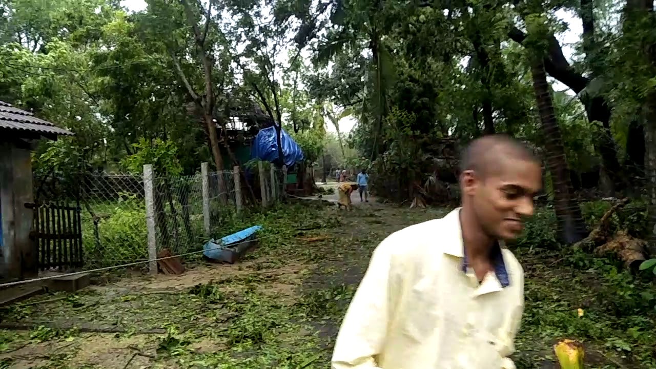 Kaja cyclone in Vadasari 2018 - YouTube