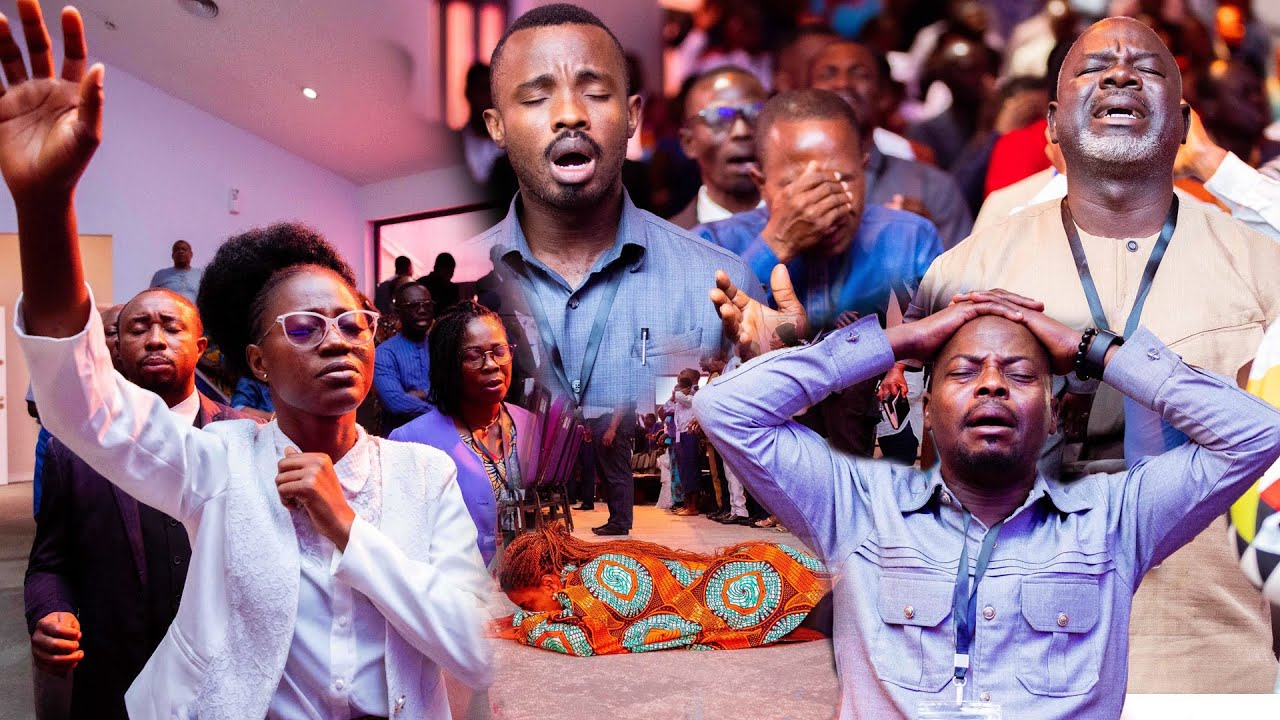 AWESOME GOD: (An Extended Worship Encounter)- Pastor Ackah | Worship ...