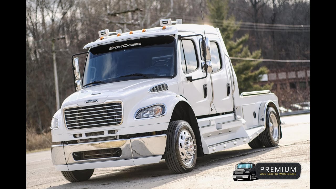 2015 Sport Chassis M2 Custom Hauler - YouTube