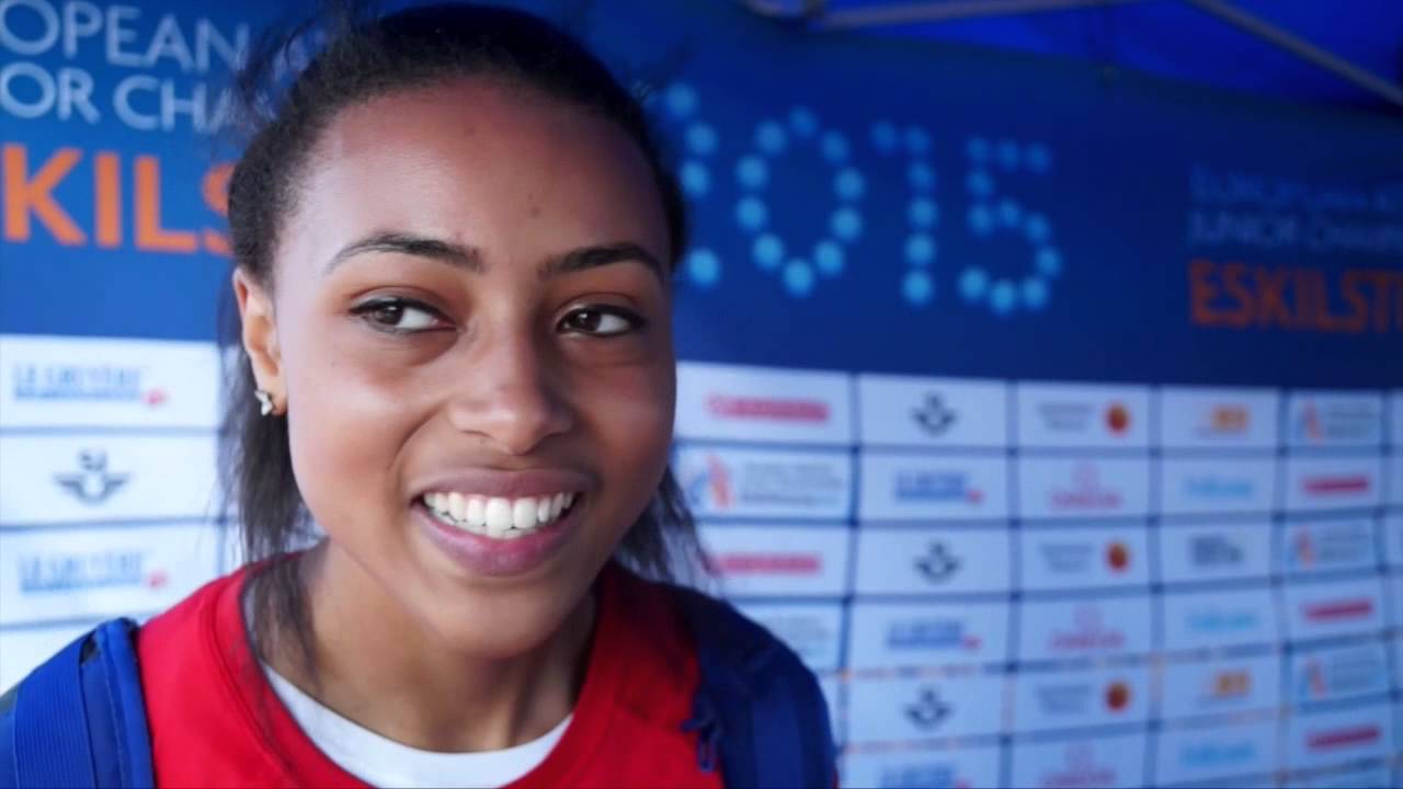 Shannon Hylton (GBR) after winning Silver in the 200m - YouTube