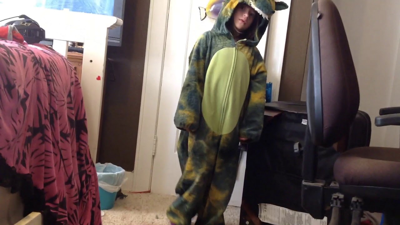 A big fatty fall down - YouTube