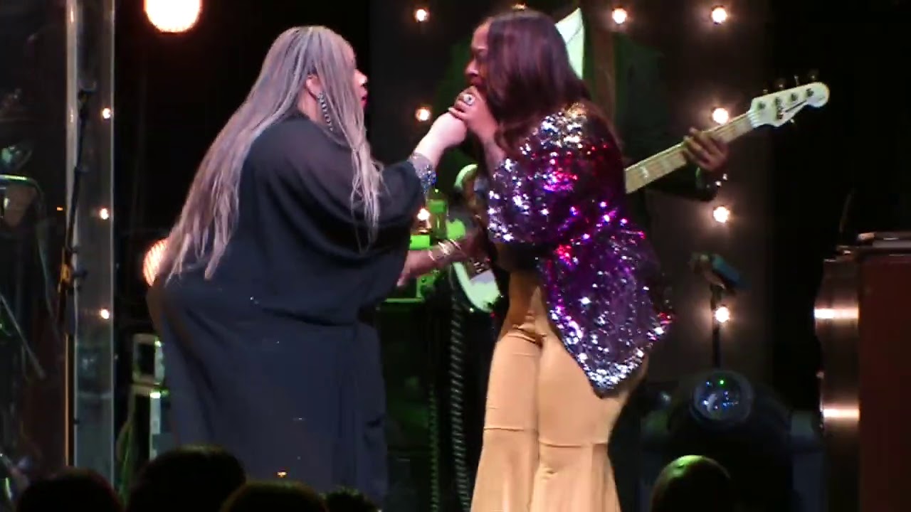 2020 Soar Awards: Y’anna Crawley and Shanta Atkins tribute Mary Mary ...