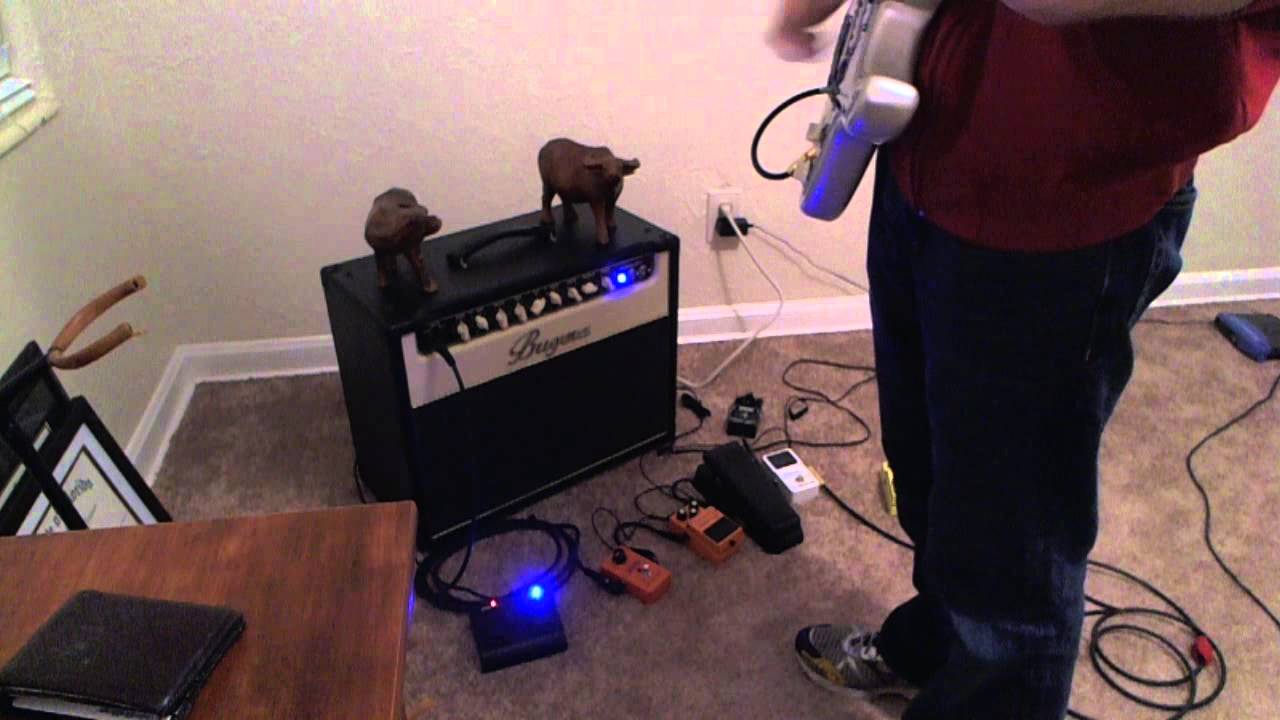 Boss DS-1 Vintage Mod vs Bugera V22 Review - YouTube